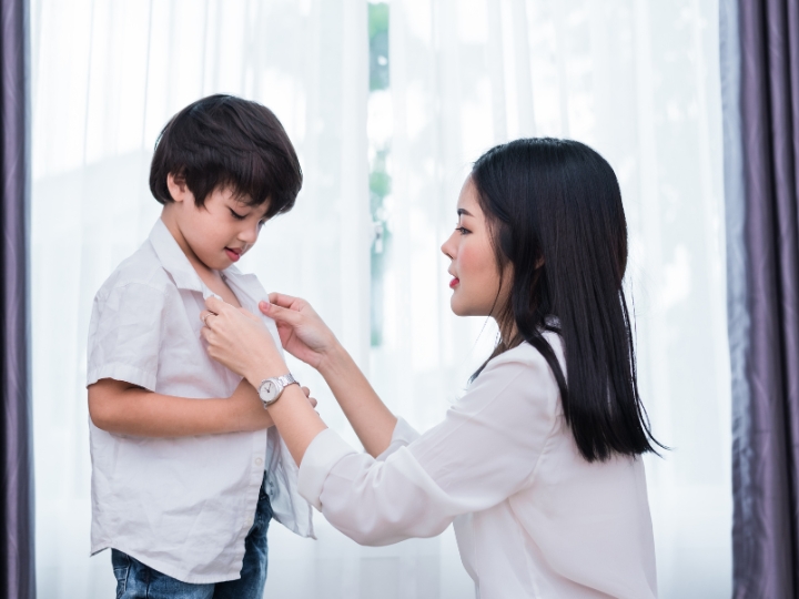 Helping Autistic Kids with Dressing | Childwise