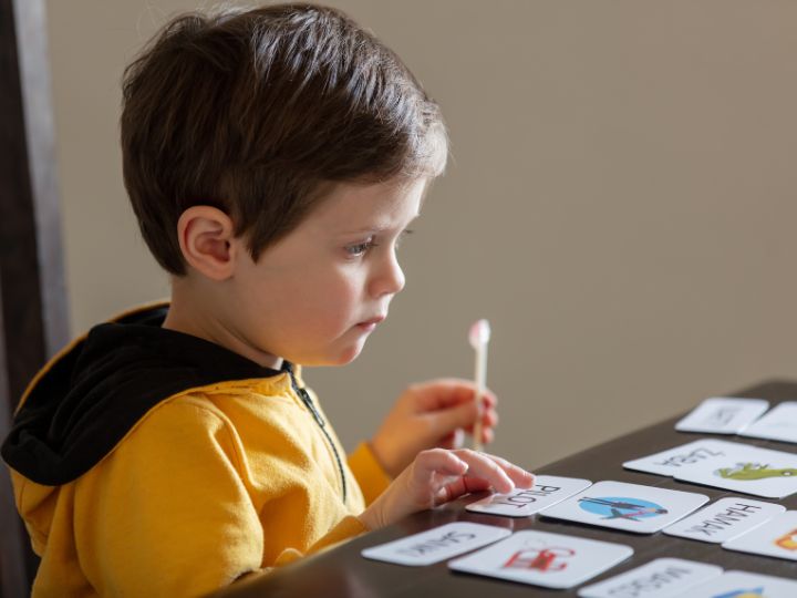 Signs Your Child May Have Hyperlexia | Childwise